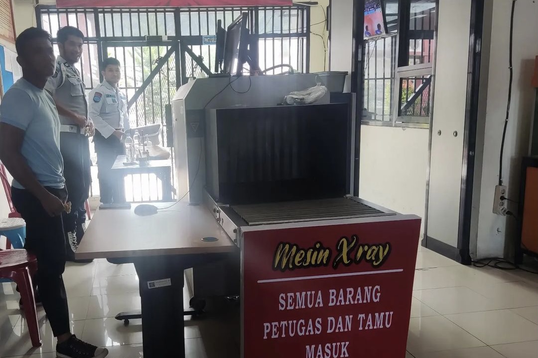Cegah Penyelundupan Barang Terlarang, Rutan Padang Gunakan Mesin X-Ray